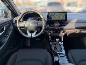 Melns Hyundai i30 2025 Kauņa, ar dzinēja tilpumu 1.50 L un nobraukumu 16 tūkst. km par 26417 €, foto 10 vietnē AUTOMOTO.COM.LV