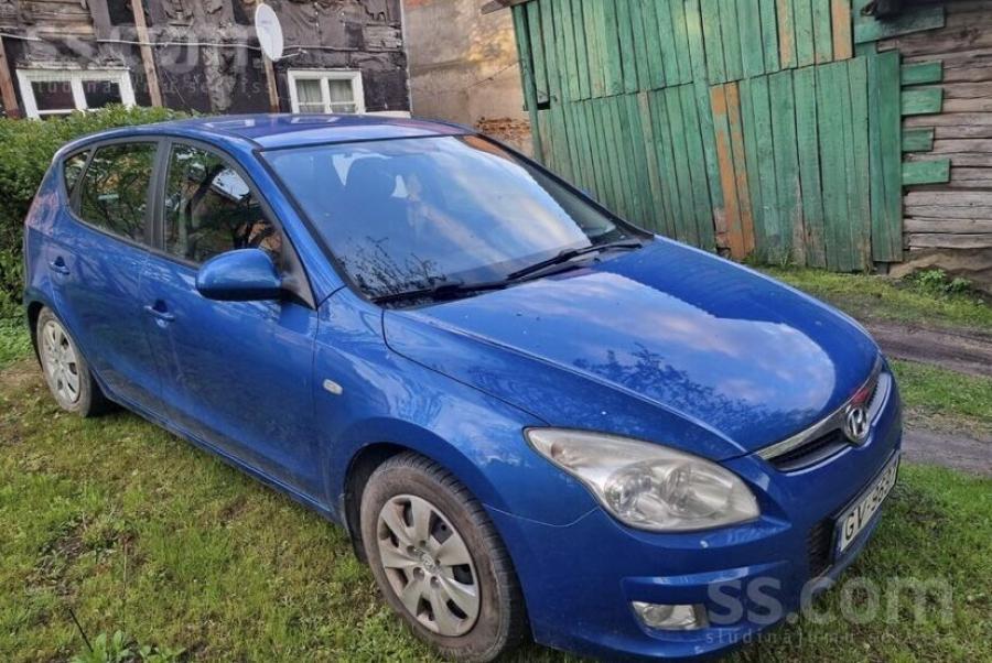Zils Hyundai i30 2008 Aizkraukle, ar dzinēja tilpumu 1.60 L un nobraukumu 300 tūkst. km par 1700 €, foto 2 vietnē AUTOMOTO.COM.LV