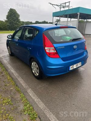 Zils Hyundai i30 2008 Rīga, ar dzinēja tilpumu 1.60 L un nobraukumu 209 tūkst. km par 1950 €, foto 4 vietnē AUTOMOTO.COM.LV