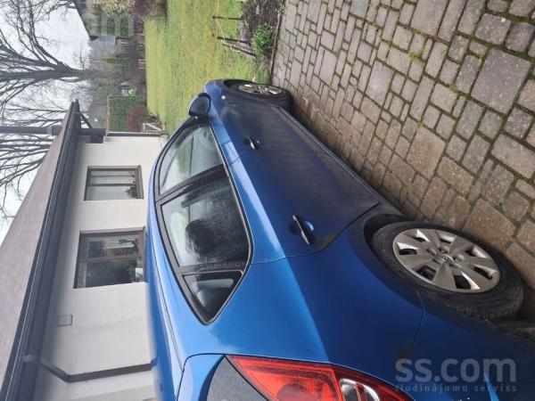 Blue Hyundai i30 2008 in Ogre, with an engine capacity of 1.40 L and mileage of 278 thousand km for 950 €, photo 8 on AUTOMOTO.COM.LV