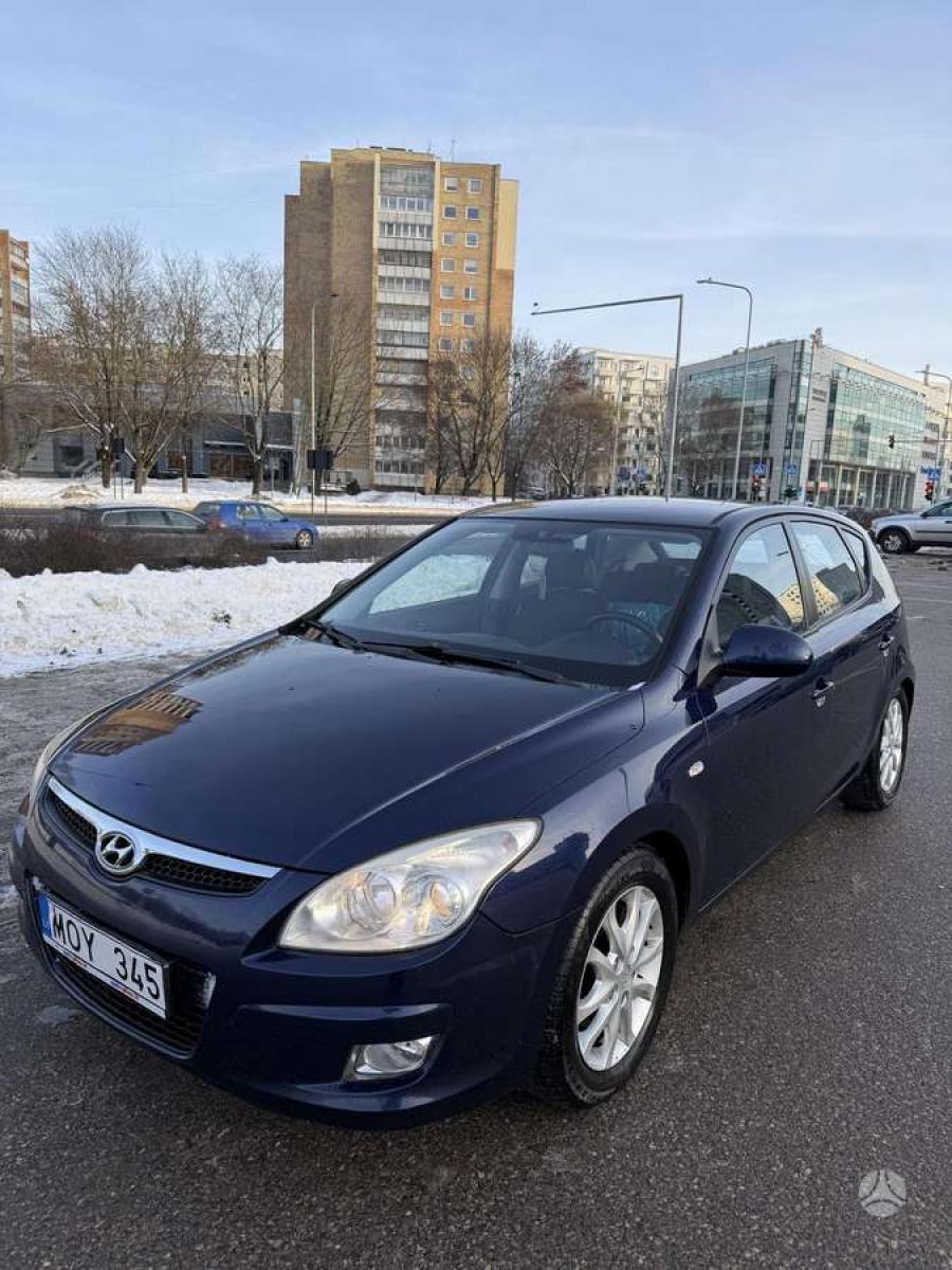 Zils Hyundai i30 2008 Viļņa, ar dzinēja tilpumu 1.58 L un nobraukumu 218 tūkst. km par 2200 €, foto 3 vietnē AUTOMOTO.COM.LV