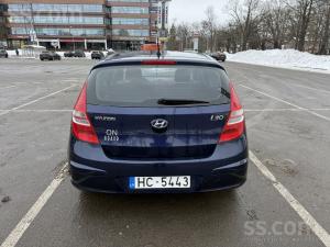 Zils Hyundai i30 2008 Rīga, ar dzinēja tilpumu 1.60 L un nobraukumu 277 tūkst. km par 2300 €, foto 5 vietnē AUTOMOTO.COM.LV