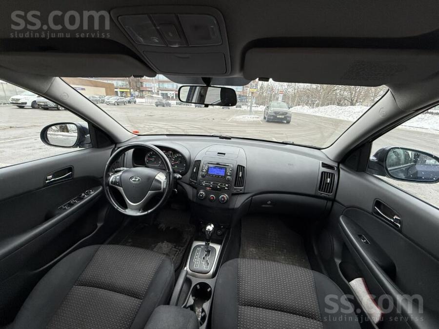 Zils Hyundai i30 2008 Rīga, ar dzinēja tilpumu 1.60 L un nobraukumu 277 tūkst. km par 2300 €, foto 7 vietnē AUTOMOTO.COM.LV