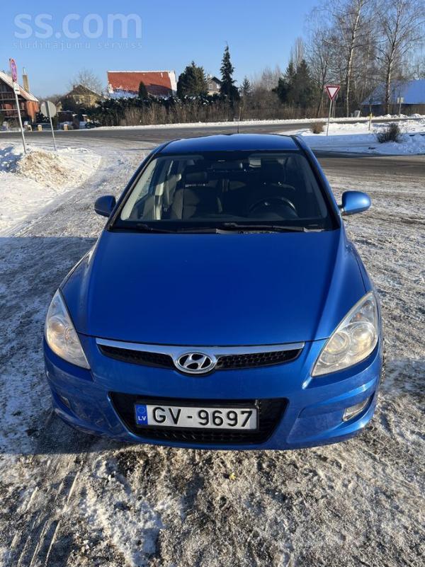 Zils Hyundai i30 2008 Rīga, ar dzinēja tilpumu 1.60 L un nobraukumu 312 tūkst. km par 2650 €, foto 1 vietnē AUTOMOTO.COM.LV