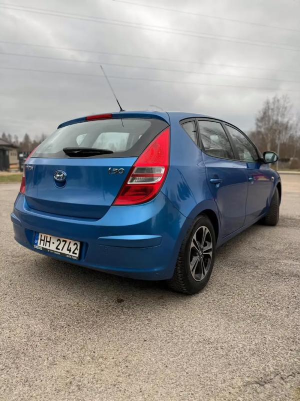 Синий Хендай i30 2008 в Рига, объемом двигателя 1.60 л и пробегом 197 тыс. км за 1900 €, фото 5 на AUTOMOTO.COM.LV