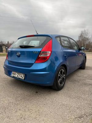 Blue Hyundai i30 2008 in Riga, with an engine capacity of 1.60 L and mileage of 197 thousand km for 1900 €, photo 6 on AUTOMOTO.COM.LV