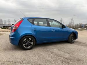 Blue Hyundai i30 2008 in Riga, with an engine capacity of 1.60 L and mileage of 197 thousand km for 1900 €, photo 7 on AUTOMOTO.COM.LV