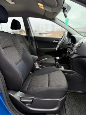 Blue Hyundai i30 2008 in Riga, with an engine capacity of 1.60 L and mileage of 197 thousand km for 1900 €, photo 9 on AUTOMOTO.COM.LV