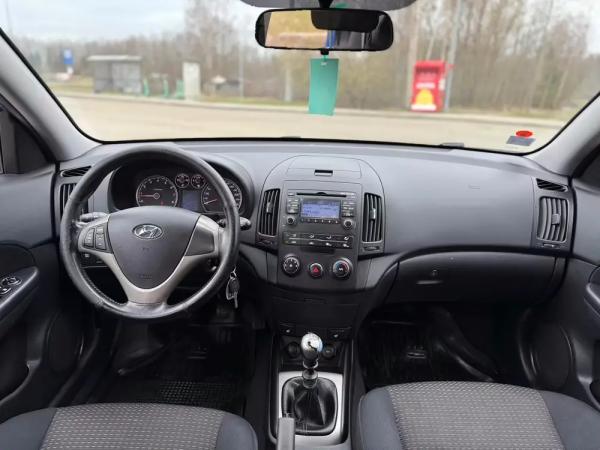 Синий Хендай i30 2008 в Рига, объемом двигателя 1.60 л и пробегом 197 тыс. км за 1900 €, фото 10 на AUTOMOTO.COM.LV