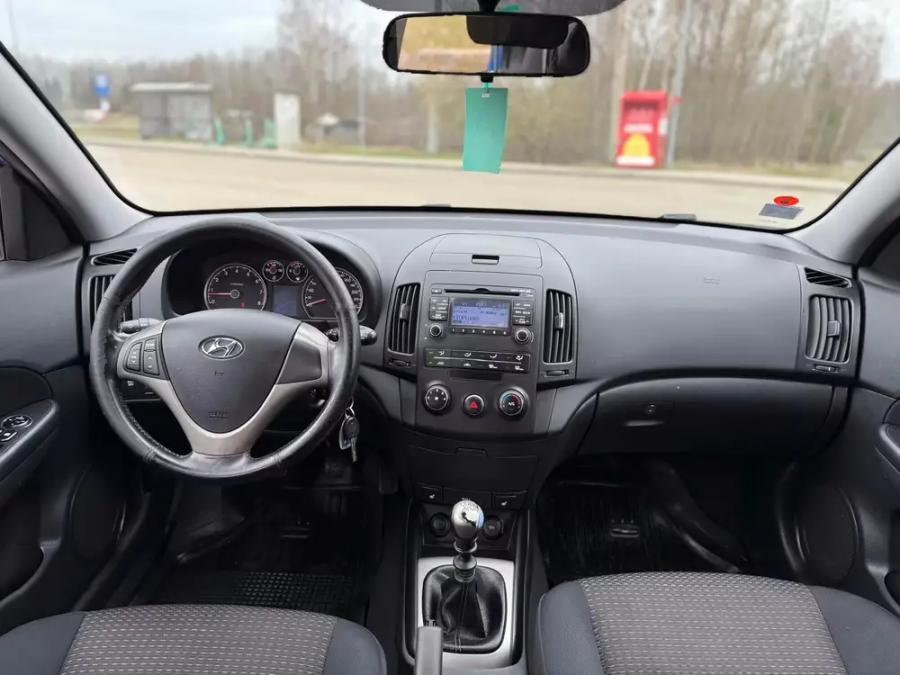 Blue Hyundai i30 2008 in Riga, with an engine capacity of 1.60 L and mileage of 197 thousand km for 1900 €, photo 11 on AUTOMOTO.COM.LV