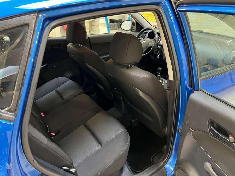 Zils Hyundai i30 2008 Viļņa, ar dzinēja tilpumu 1.58 L un nobraukumu 348 tūkst. km par 1499 €, foto 19 vietnē AUTOMOTO.COM.LV