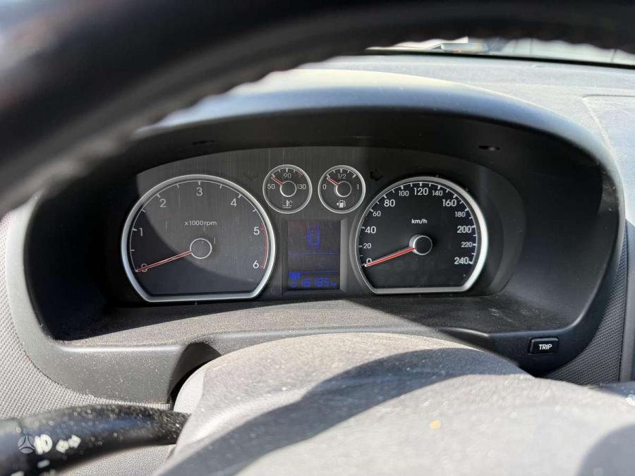 Blue Hyundai i30 2008 in Kaunas, with an engine capacity of 1.58 L and mileage of 218 thousand km for 500 €, photo 7 on AUTOMOTO.COM.LV