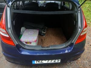 Blue Hyundai i30 2008 in Riga, with an engine capacity of 1.60 L and mileage of 190 thousand km for 1800 €, photo 9 on AUTOMOTO.COM.LV