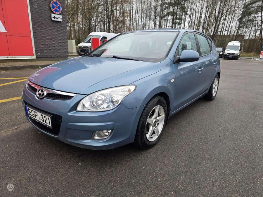 Zils Hyundai i30 2009 Viļņa, ar dzinēja tilpumu 1.58 L un nobraukumu 170 tūkst. km par 2800 €, foto 6 vietnē AUTOMOTO.COM.LV
