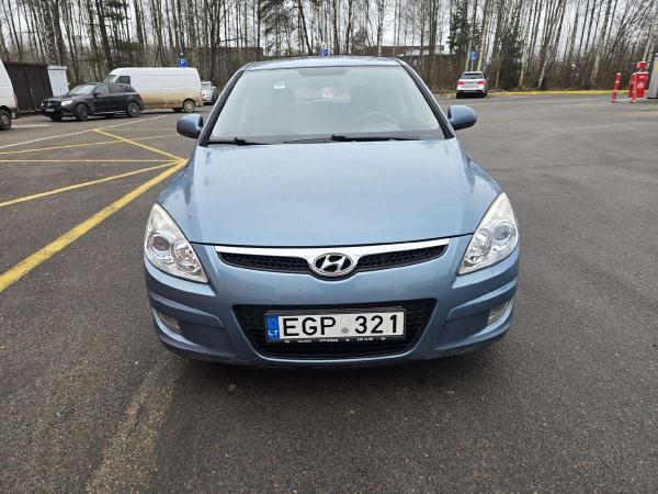 Zils Hyundai i30 2009 Viļņa, ar dzinēja tilpumu 1.58 L un nobraukumu 170 tūkst. km par 2800 €, foto 7 vietnē AUTOMOTO.COM.LV