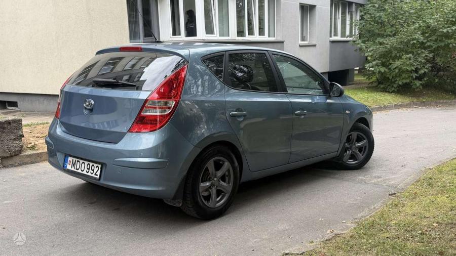 Синий Хендай i30 2009 в Вильнюс, объемом двигателя 1.60 л и пробегом 199 тыс. км за 3300 €, фото 10 на AUTOMOTO.COM.LV