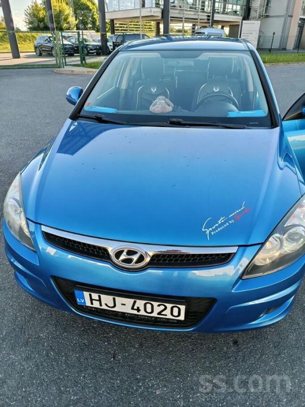 Синий Хендай i30 2009 в Рига, объемом двигателя 1.40 л и пробегом 180 тыс. км за 1600 €, фото 1 на AUTOMOTO.COM.LV