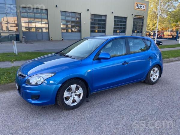 Синий Хендай i30 2009 в Рига, объемом двигателя 1.40 л и пробегом 180 тыс. км за 1600 €, фото 7 на AUTOMOTO.COM.LV