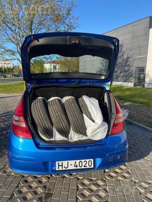 Синий Хендай i30 2009 в Рига, объемом двигателя 1.40 л и пробегом 180 тыс. км за 1600 €, фото 10 на AUTOMOTO.COM.LV