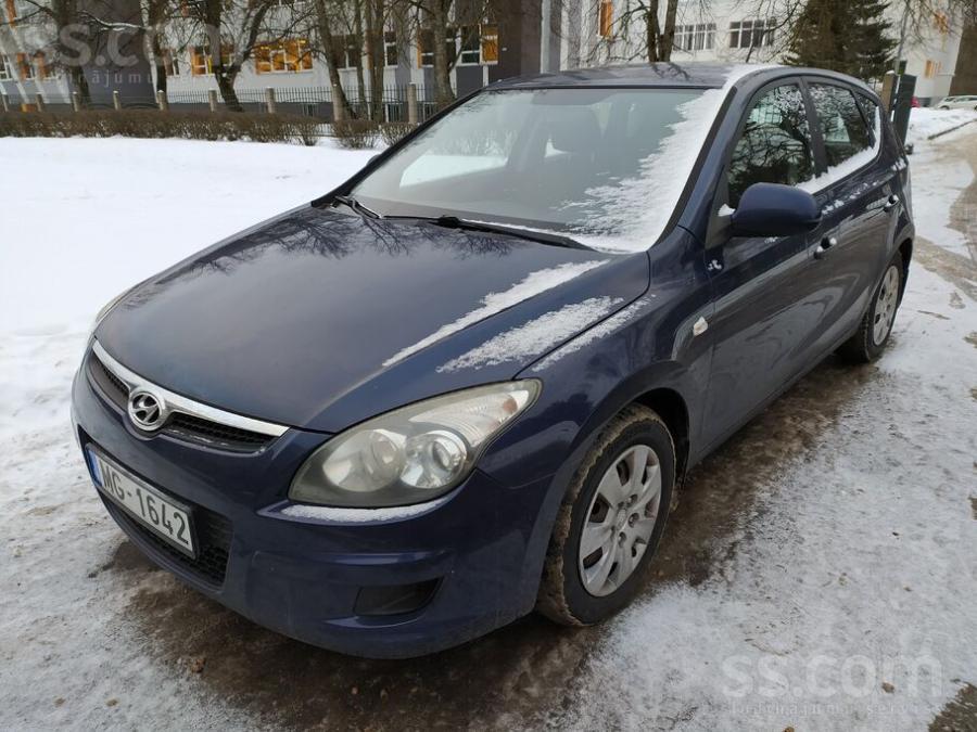 Zils Hyundai i30 2010 Rīga, ar dzinēja tilpumu 1.40 L un nobraukumu 148 tūkst. km par 3300 €, foto 2 vietnē AUTOMOTO.COM.LV