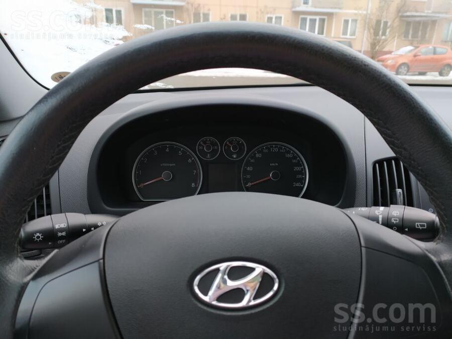 Zils Hyundai i30 2010 Rīga, ar dzinēja tilpumu 1.40 L un nobraukumu 148 tūkst. km par 3300 €, foto 5 vietnē AUTOMOTO.COM.LV