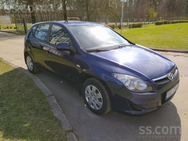 Синий Хендай i30 2010 в Рига, объемом двигателя 1.40 л и пробегом 148 тыс. км за 3400 €, фото 1 на AUTOMOTO.COM.LV