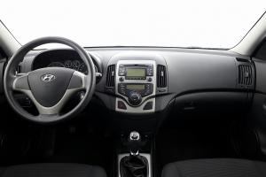 Синий Хендай i30 2010 в Таллин, объемом двигателя 1.40 л и пробегом 92 тыс. км за 2499 €, фото 13 на AUTOMOTO.COM.LV