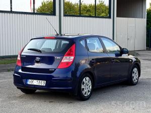 Zils Hyundai i30 2010 Rīga, ar dzinēja tilpumu 1.60 L un nobraukumu 0 tūkst. km par 2690 €, foto 5 vietnē AUTOMOTO.COM.LV