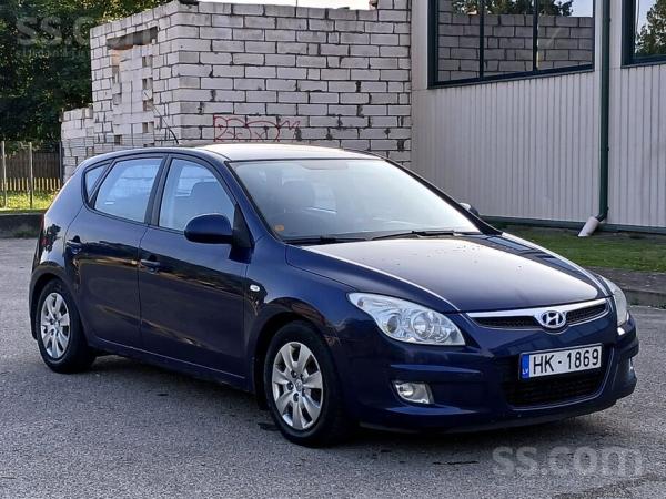 Blue Hyundai i30 2010 in Riga, with an engine capacity of 1.60 L and mileage of 0 thousand km for 2690 €, photo 6 on AUTOMOTO.COM.LV