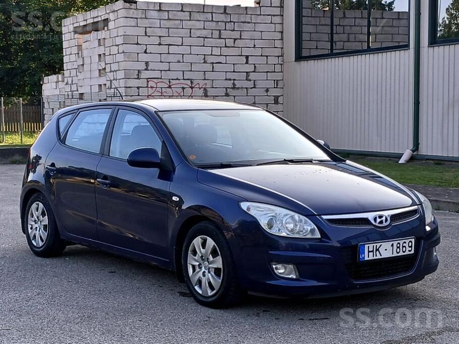 Zils Hyundai i30 2010 Rīga, ar dzinēja tilpumu 1.60 L un nobraukumu 0 tūkst. km par 2690 €, foto 7 vietnē AUTOMOTO.COM.LV