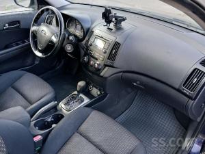 Zils Hyundai i30 2010 Rīga, ar dzinēja tilpumu 1.60 L un nobraukumu 0 tūkst. km par 2690 €, foto 10 vietnē AUTOMOTO.COM.LV