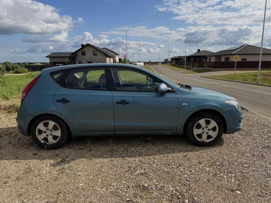 Синий Хендай i30 2010 в Ионава, объемом двигателя 1.58 л и пробегом 274 тыс. км за 1500 €, фото 3 на AUTOMOTO.COM.LV