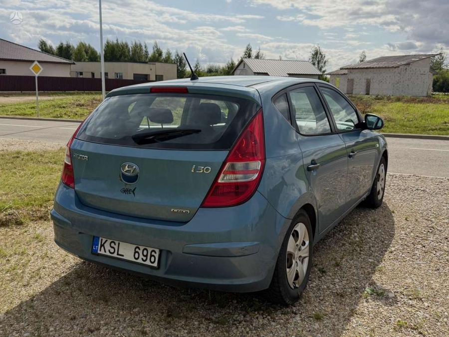 Синий Хендай i30 2010 в Ионава, объемом двигателя 1.58 л и пробегом 274 тыс. км за 1500 €, фото 4 на AUTOMOTO.COM.LV