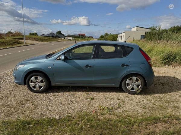 Синий Хендай i30 2010 в Ионава, объемом двигателя 1.58 л и пробегом 274 тыс. км за 1500 €, фото 5 на AUTOMOTO.COM.LV