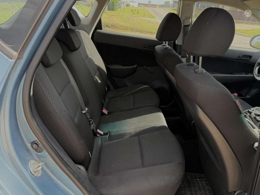 Синий Хендай i30 2010 в Ионава, объемом двигателя 1.58 л и пробегом 274 тыс. км за 1500 €, фото 8 на AUTOMOTO.COM.LV