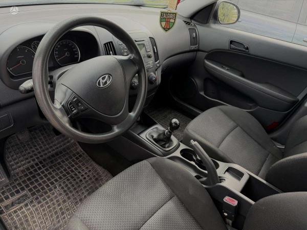 Синий Хендай i30 2010 в Ионава, объемом двигателя 1.58 л и пробегом 274 тыс. км за 1500 €, фото 8 на AUTOMOTO.COM.LV