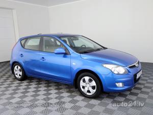 Zils Hyundai i30 2010 Tallina, ar dzinēja tilpumu 1.60 L un nobraukumu 179 tūkst. km par 1999 €, foto  vietnē AUTOMOTO.COM.LV