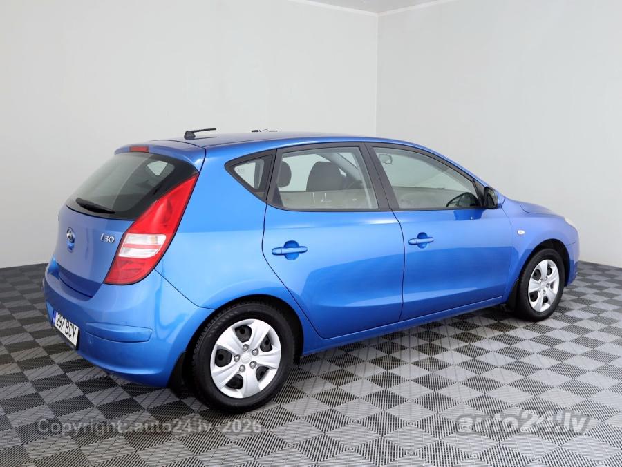 Синий Хендай i30 2010 в Таллин, объемом двигателя 1.60 л и пробегом 179 тыс. км за 1999 €, фото 4 на AUTOMOTO.COM.LV