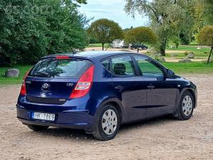 Blue Hyundai i30 2010 in Riga, with an engine capacity of 1.60 L and mileage of 0 thousand km for 2790 €, photo 6 on AUTOMOTO.COM.LV