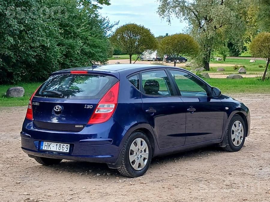 Blue Hyundai i30 2010 in Riga, with an engine capacity of 1.60 L and mileage of 0 thousand km for 2790 €, photo 6 on AUTOMOTO.COM.LV