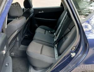 Blue Hyundai i30 2010 in Riga, with an engine capacity of 1.60 L and mileage of 0 thousand km for 2790 €, photo 7 on AUTOMOTO.COM.LV