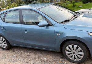 Zils Hyundai i30 2010 Viļņa, ar dzinēja tilpumu 1.58 L un nobraukumu 180 tūkst. km par 2450 €, foto 4 vietnē AUTOMOTO.COM.LV