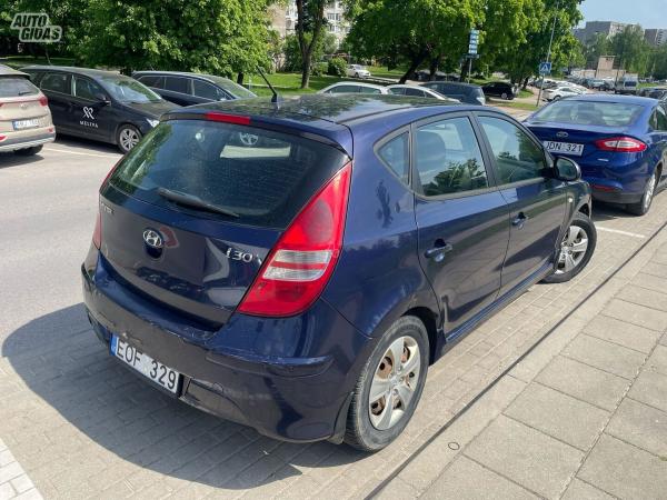 Blue Hyundai i30 2011 in Vilnius, with an engine capacity of 1.60 L and mileage of 250 thousand km for 1450 €, photo 4 on AUTOMOTO.COM.LV