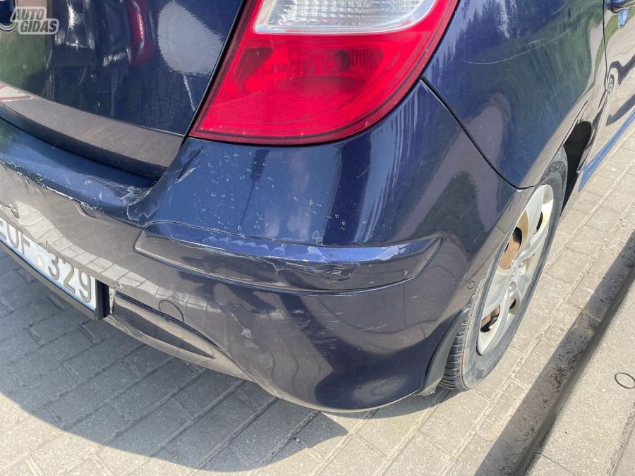 Zils Hyundai i30 2011 Viļņa, ar dzinēja tilpumu 1.60 L un nobraukumu 250 tūkst. km par 1450 €, foto 6 vietnē AUTOMOTO.COM.LV