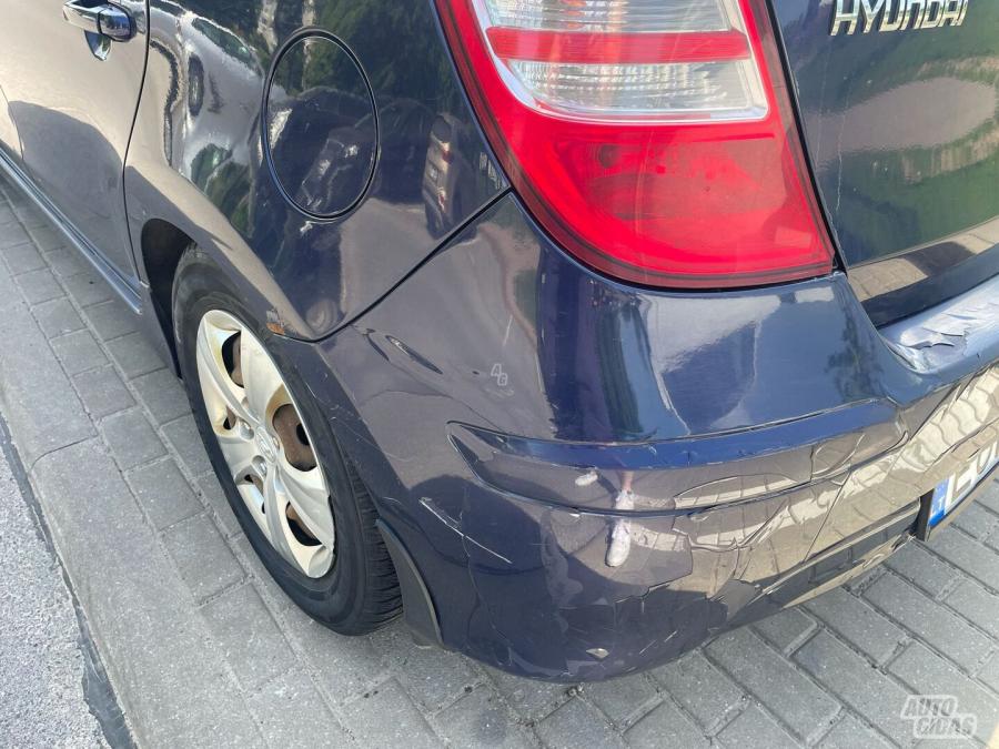 Zils Hyundai i30 2011 Viļņa, ar dzinēja tilpumu 1.60 L un nobraukumu 250 tūkst. km par 1450 €, foto 10 vietnē AUTOMOTO.COM.LV