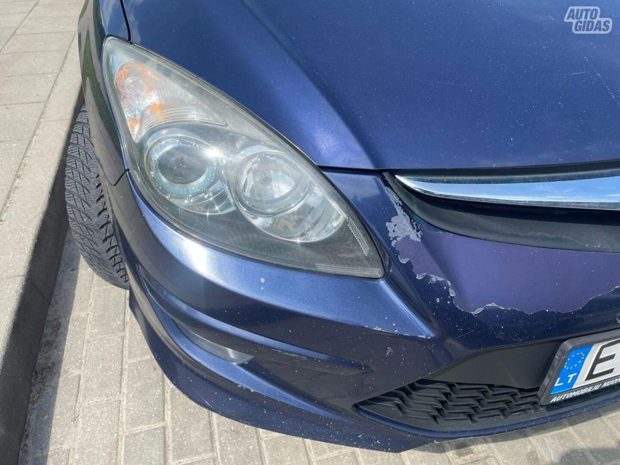 Zils Hyundai i30 2011 Viļņa, ar dzinēja tilpumu 1.60 L un nobraukumu 250 tūkst. km par 1450 €, foto 14 vietnē AUTOMOTO.COM.LV