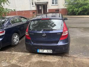Blue Hyundai i30 2011 in Vilnius, with an engine capacity of 1.60 L and mileage of 264 thousand km for 1200 €, photo 6 on AUTOMOTO.COM.LV