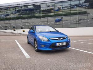 Синий Хендай i30 2011 в Рига, объемом двигателя 1.40 л и пробегом 310 тыс. км за 1100 €, фото 3 на AUTOMOTO.COM.LV