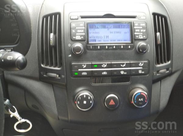 Синий Хендай i30 2011 в Рига, объемом двигателя 1.40 л и пробегом 313 тыс. км за 1500 €, фото 7 на AUTOMOTO.COM.LV