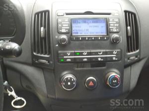 Blue Hyundai i30 2011 in Riga, with an engine capacity of 1.40 L and mileage of 313 thousand km for 1500 €, photo 8 on AUTOMOTO.COM.LV